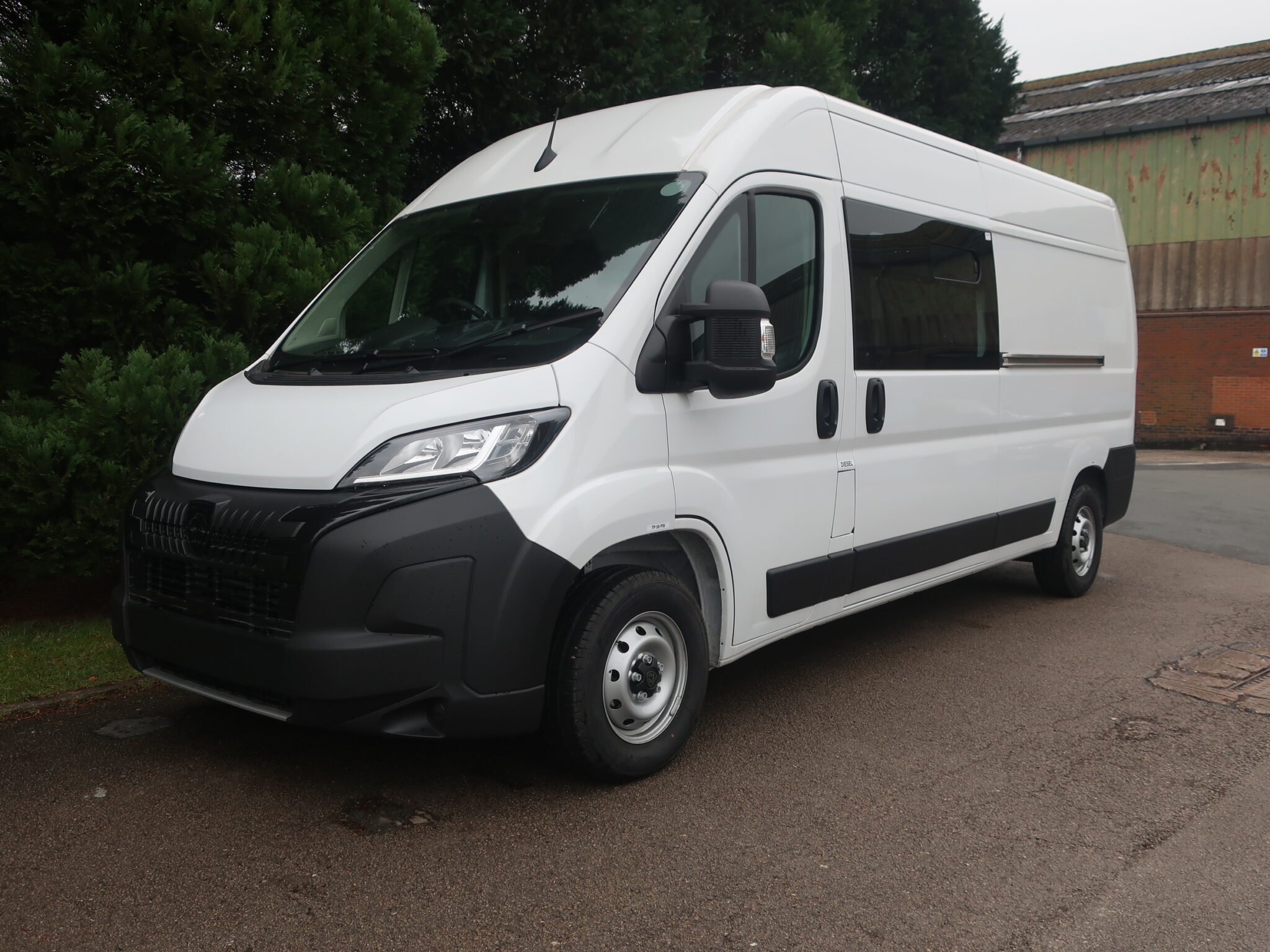 Peugeot Boxer Professional Welfare Van - Van World