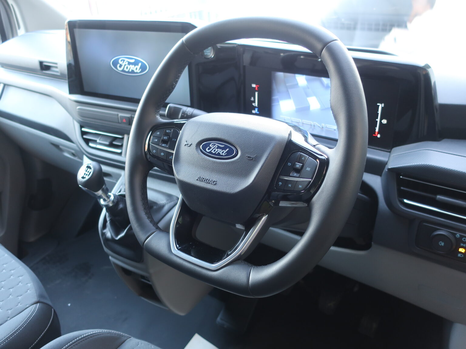 Ford Transit Custom 300 L1 H1 Limited Van - Van World